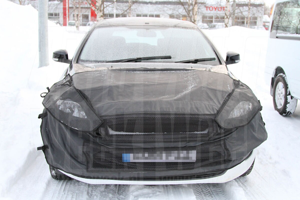 Prototype Ford Mondeo nu ook als Wagon gespot - AutoWeek