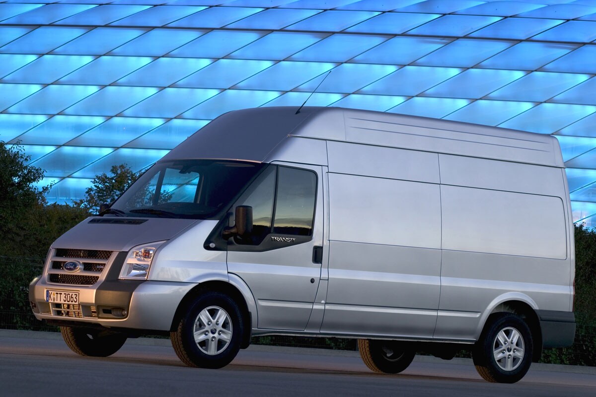 Ford Transit 330M AWD 2.2 TDCi 125pk Ambiente prijs en specificaties