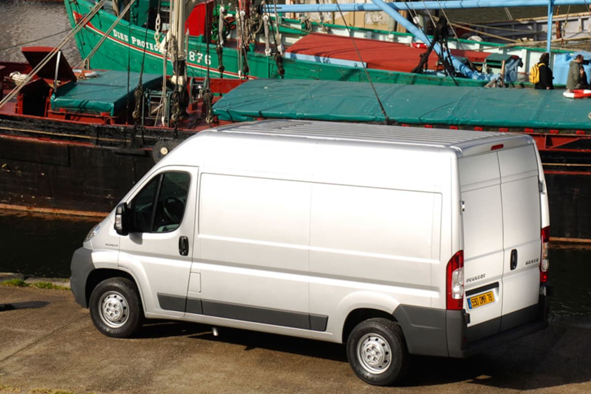 Peugeot Boxer L3H3 335 HDi 130 prijs en specificaties