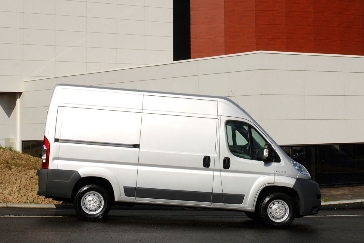 Peugeot Boxer L3H3 335 HDi 130 prijs en specificaties