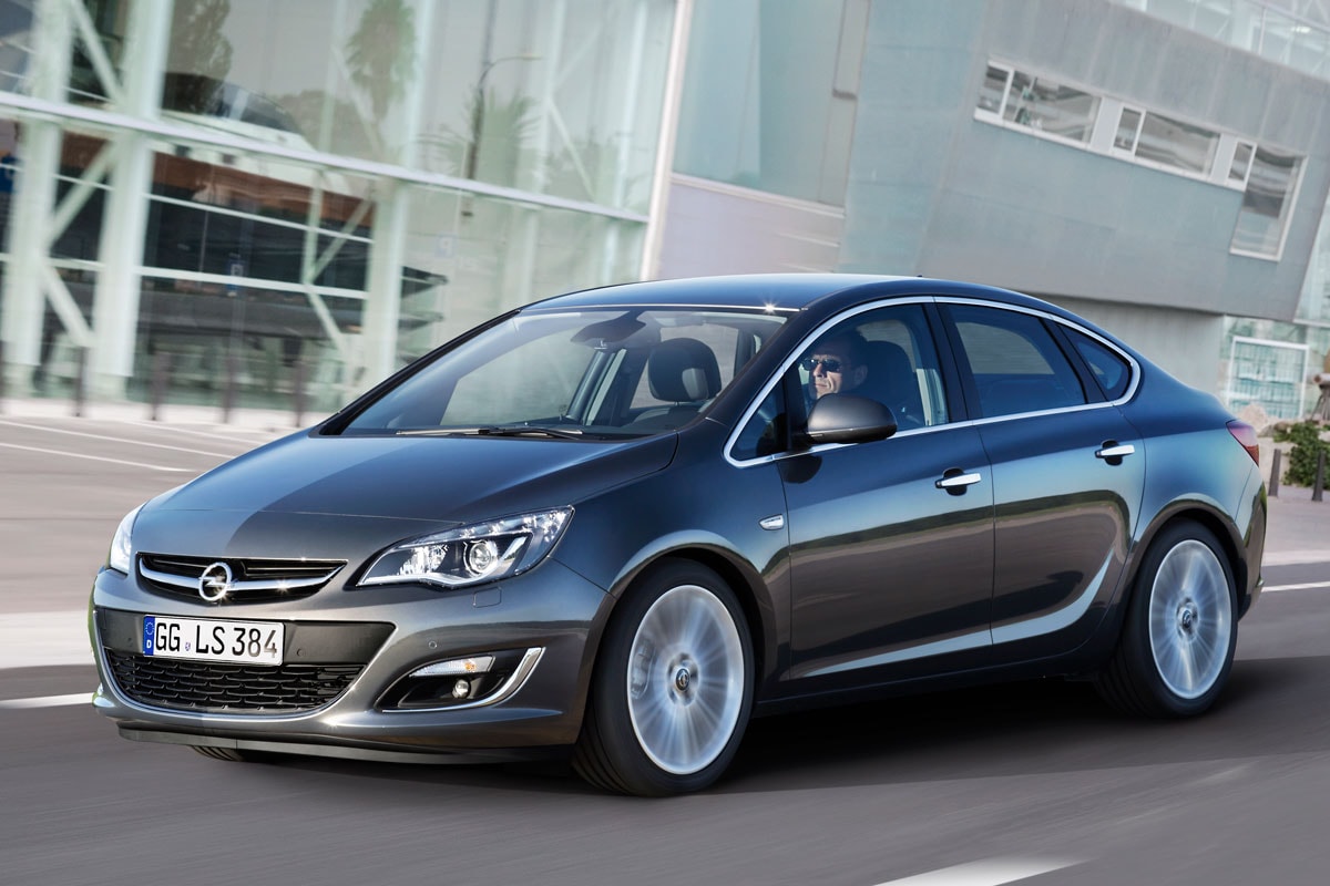 Opel Astra 1.6 CDTI 136pk ecoFLEX Sport+ prijs en specificaties