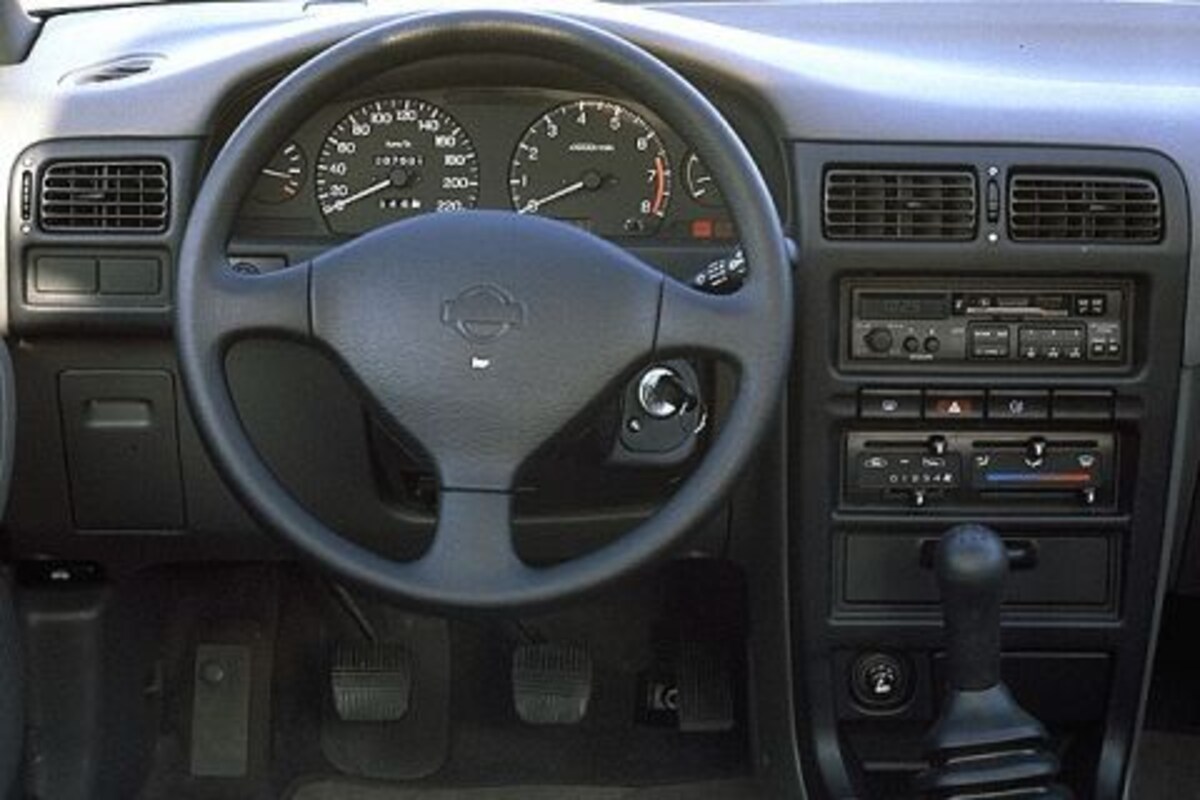 Nissan 100 NX 1.6 SLX (1994) Autotest - AutoWeek