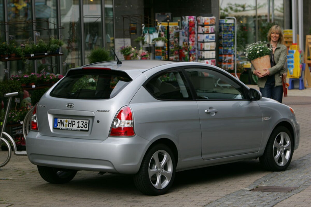 Hyundai Accent 1.6i DynamicVersion prijs en specificaties