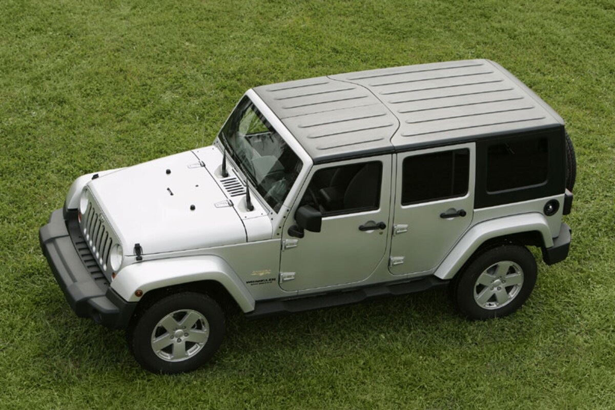 Jeep Wrangler Unlimited 3.8 Sahara (2007) review - AutoWeek