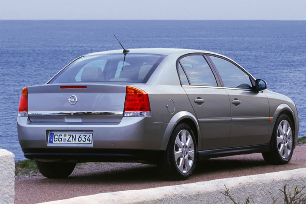 Opel Vectra 1.8-16V Elegance (2004) review - AutoWeek