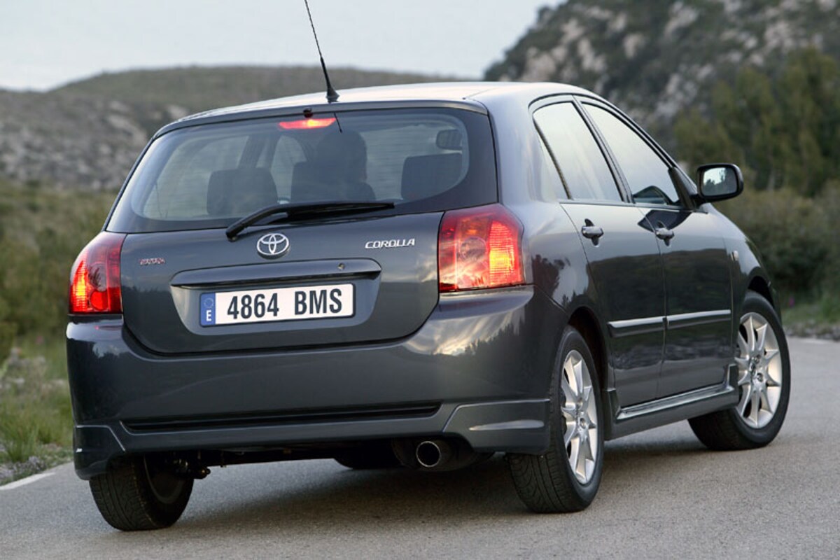 Toyota Corolla 1.4 D4-D Executive prijs en specificaties