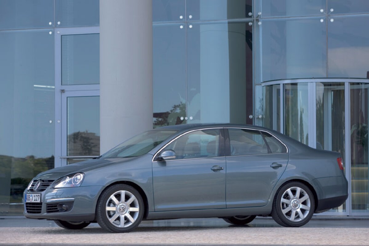 Volkswagen Jetta 1.6 16V FSI Sportline prijs en specificaties