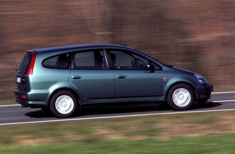 Honda Stream 2.0 ES Sport (2003) review - AutoWeek