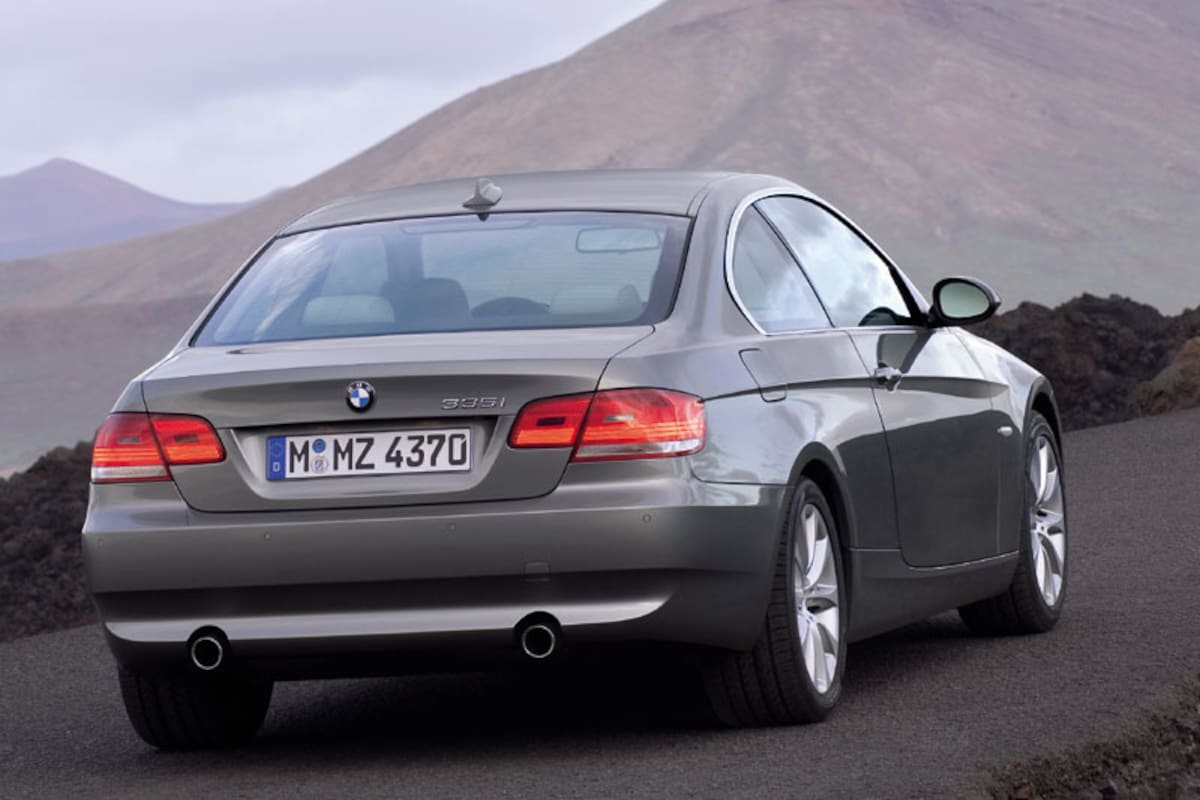 BMW 320i Coupé Executive (2009) review - AutoWeek