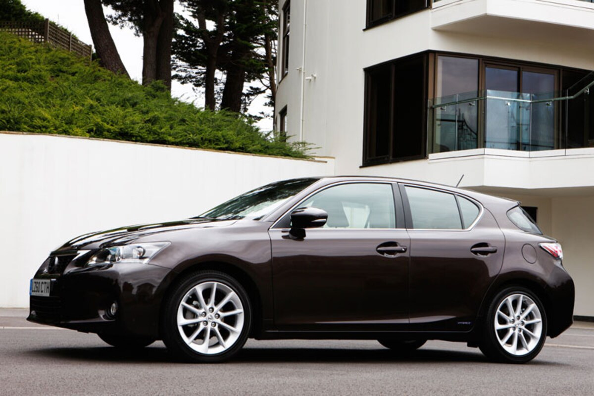 Lexus CT 200h Hybrid Business Style (2013) #2 review