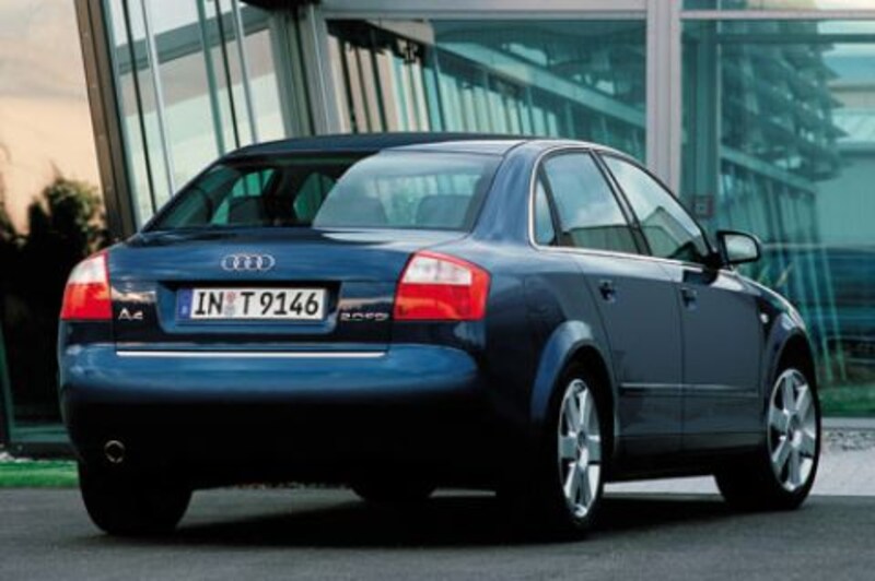 Audi A4 FSI - AutoWeek Eerste rijtest