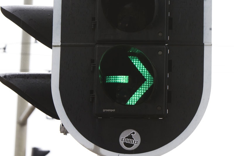 VVD wil verkeerslichten ook na rood op oranje - AutoWeek