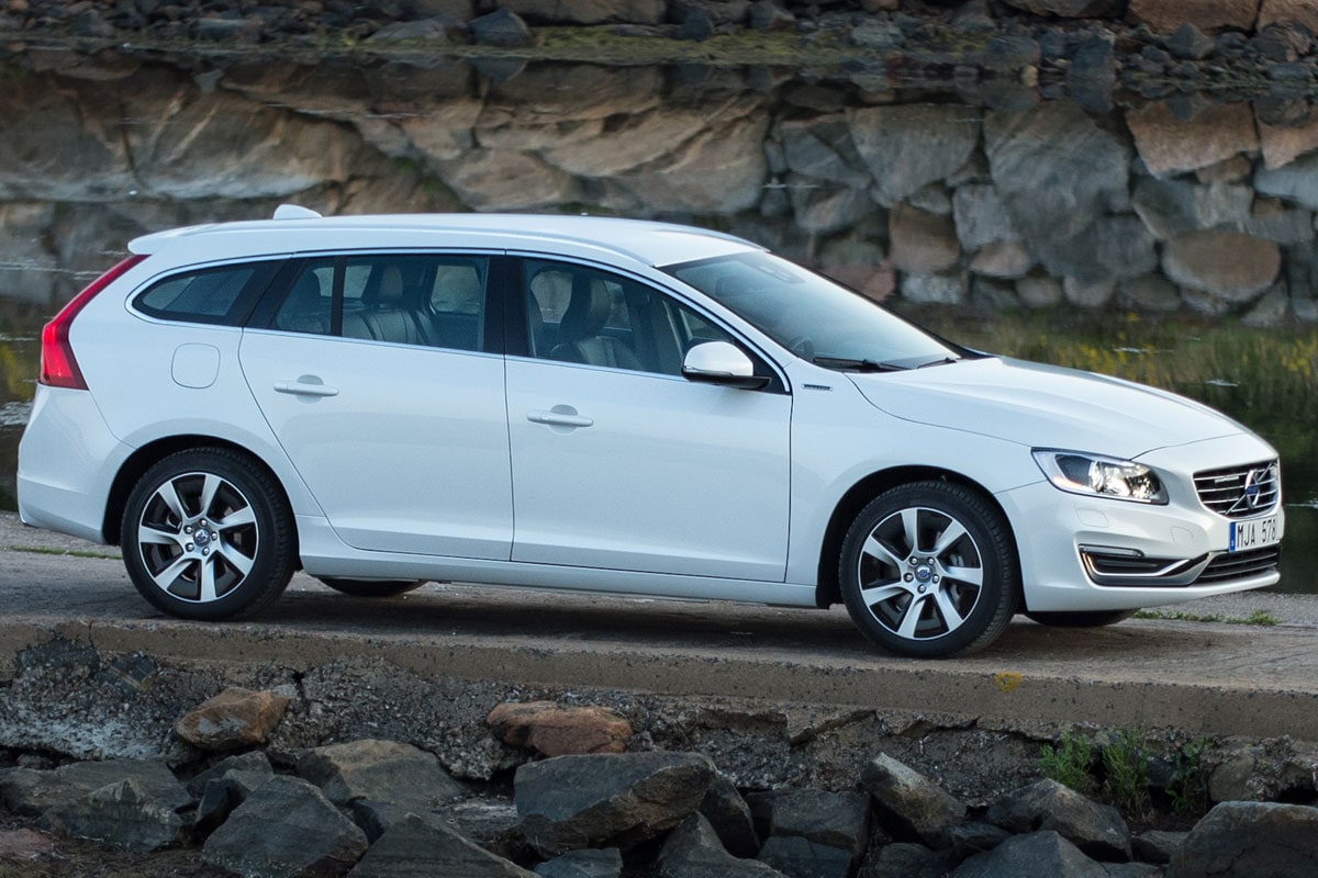 Volvo V60 D6 AWD Plugin-Hybrid Summum prijs en specificaties
