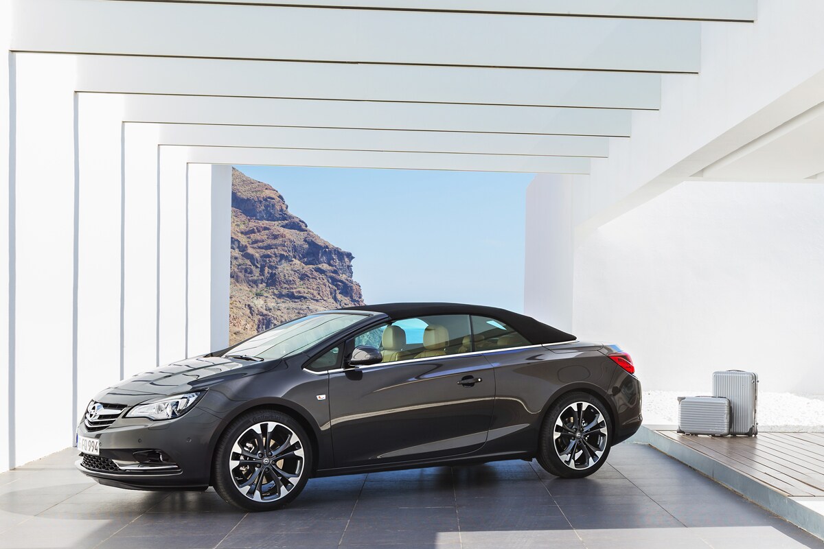 Opel Cascada: meer dan een Astra Cabrio - AutoWeek
