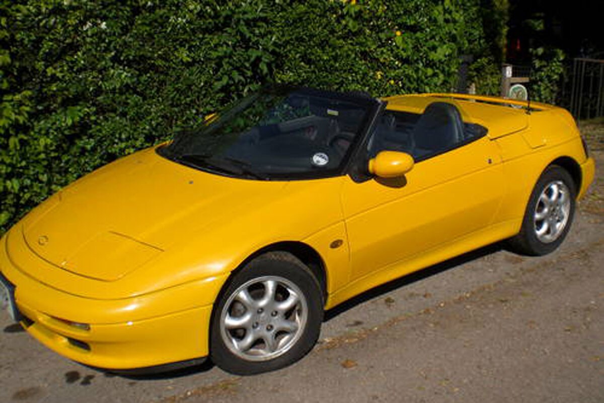 VriMiBolide: Kia Elan - AutoWeek
