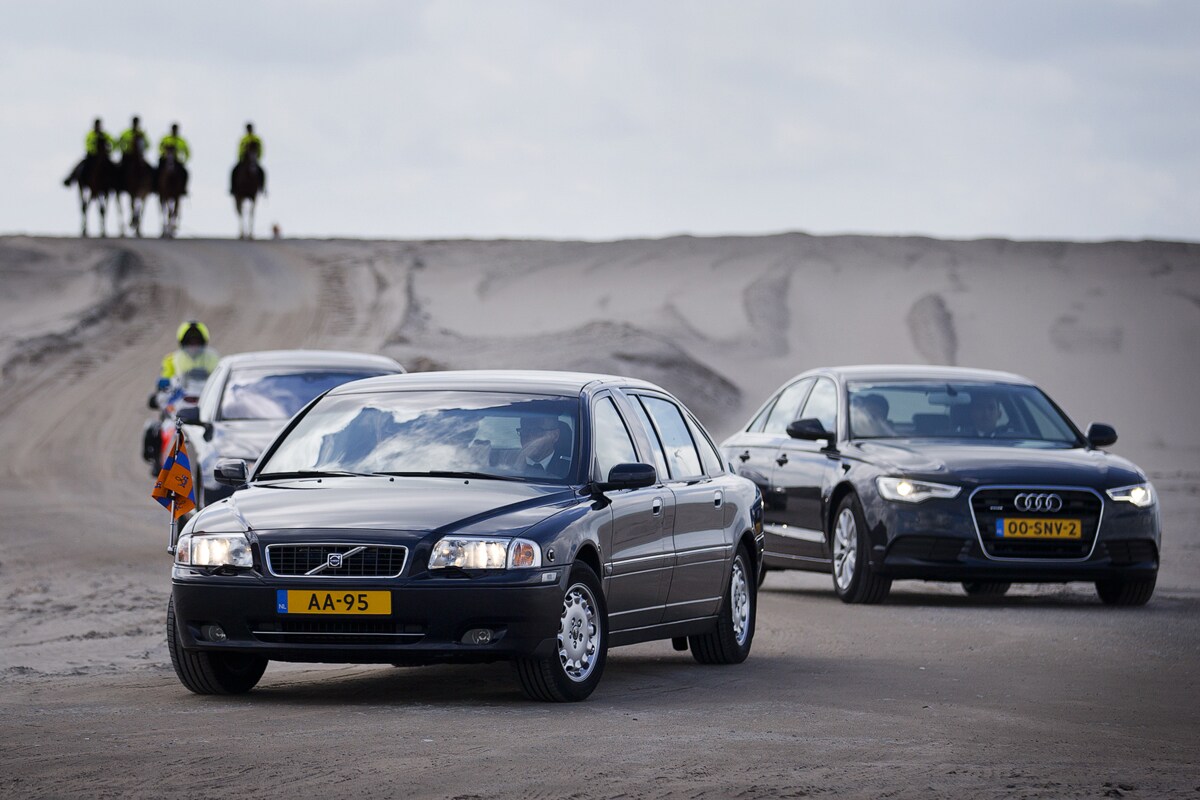 De auto's van Beatrix en Willem-Alexander - AutoWeek