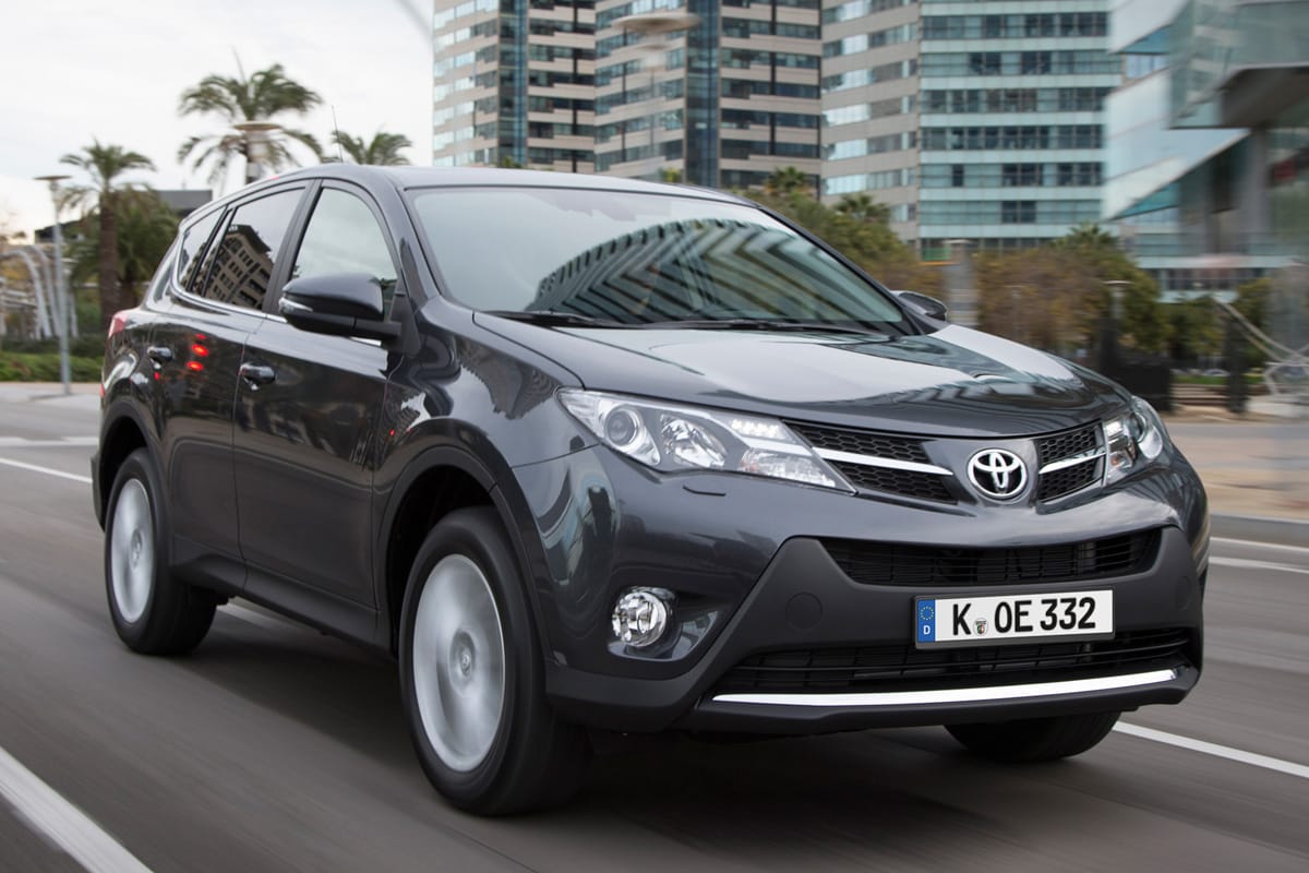 Facelift Friday: Toyota RAV4 - AutoWeek