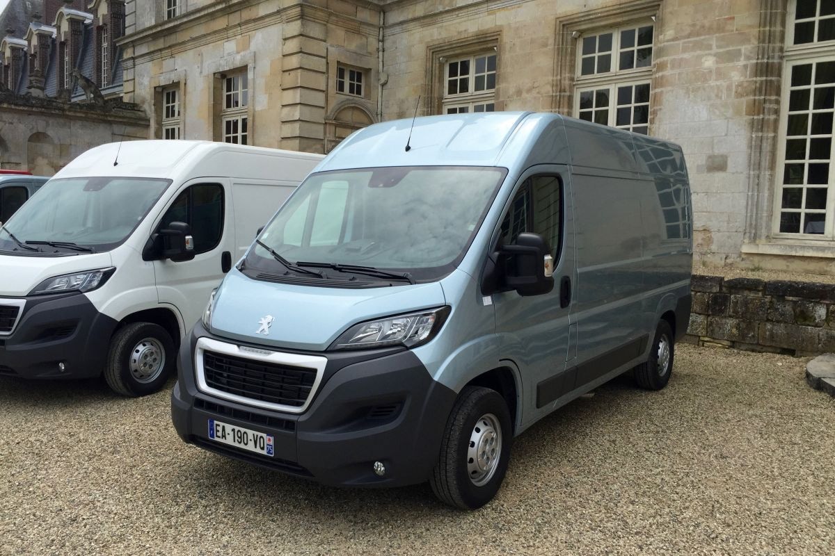 Gereden: Citroën Jumper en Peugeot Boxer - AutoWeek