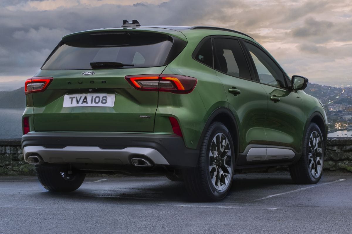 Ford Kuga 2.5 PHEV Titanium prijs en specificaties - AutoWeek