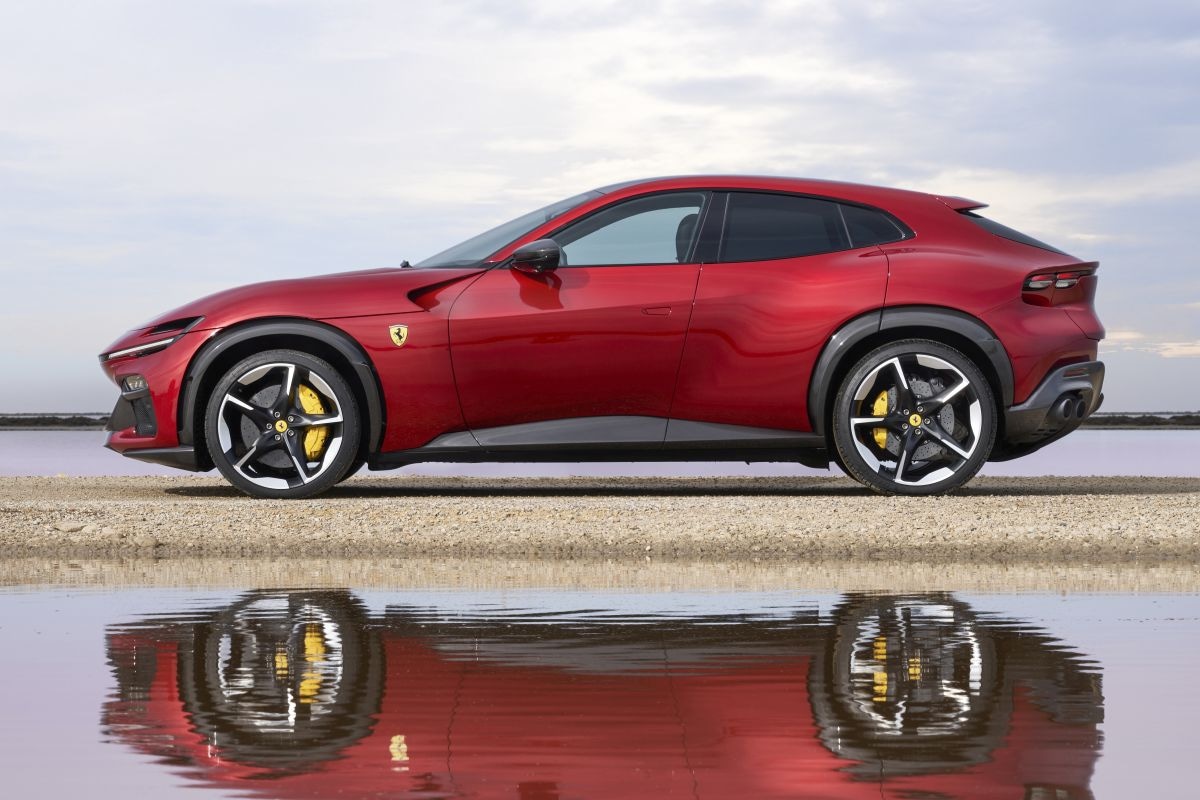 Ferrari Purosangue prijs en specificaties - AutoWeek