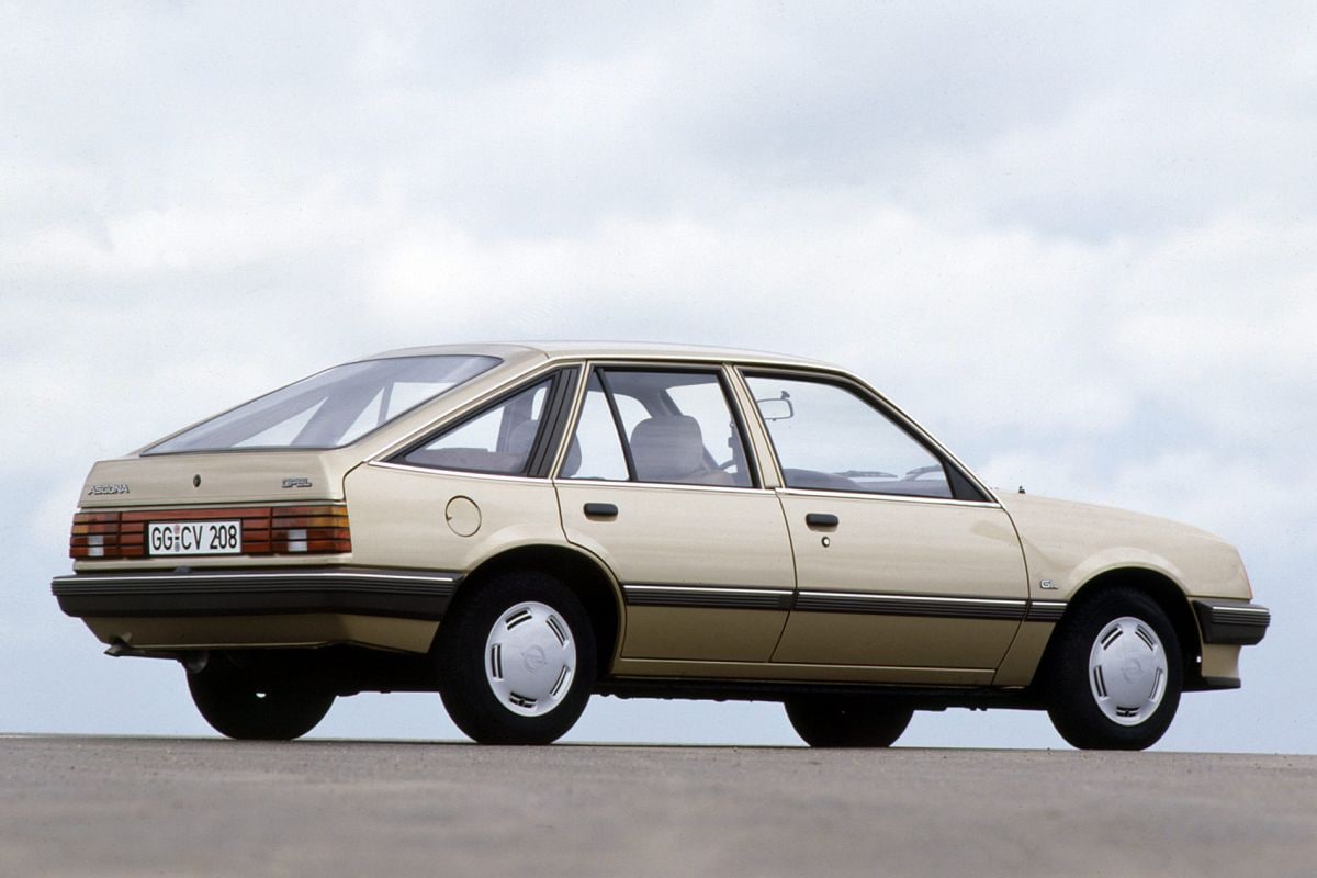 Opel Ascona 1.6 S GL prijs en specificaties - AutoWeek