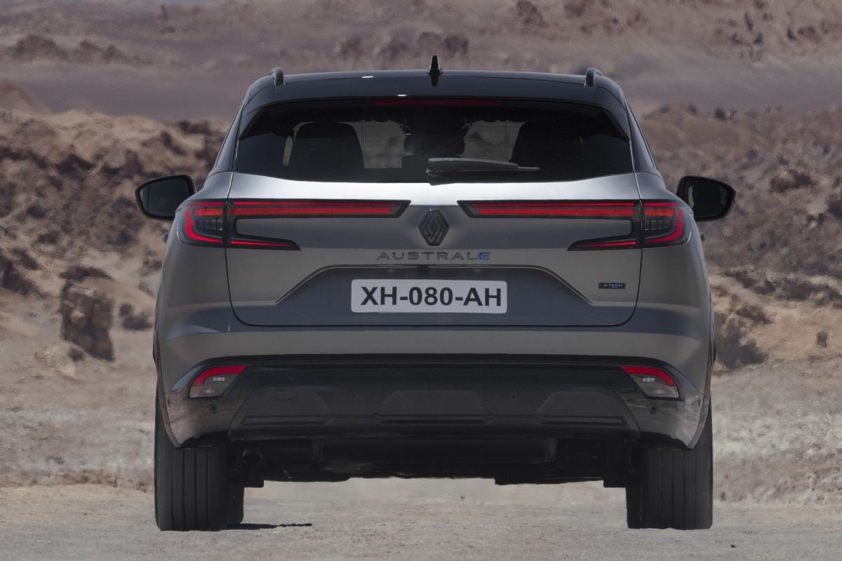 Renault Austral hybrid 200 Iconic (2024) review - AutoWeek