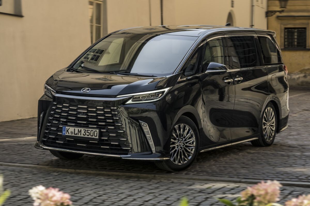 Elektrische MPV van Lexus: niet naar Nederland, wel voor Europa