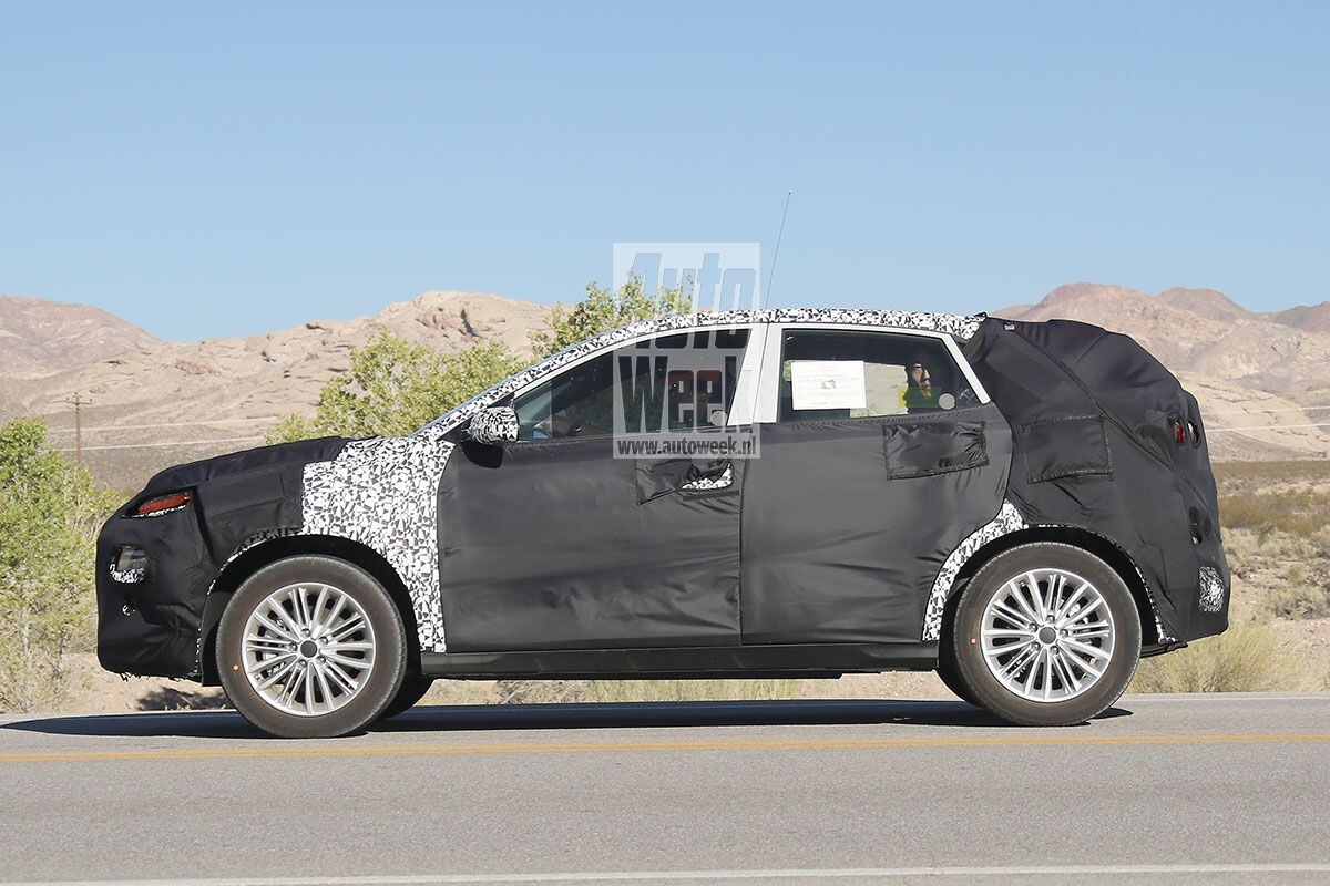 Nieuwe B-segment cross-over van Kia gespot - AutoWeek