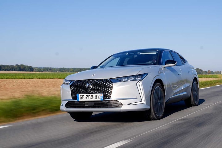 Test: DS 4 - AutoWeek