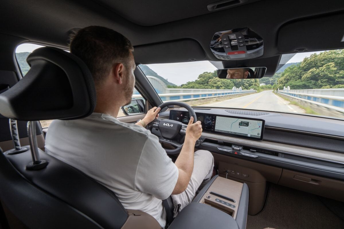 Kia EV9 99.8kWh RWD Air prijs en specificaties - AutoWeek