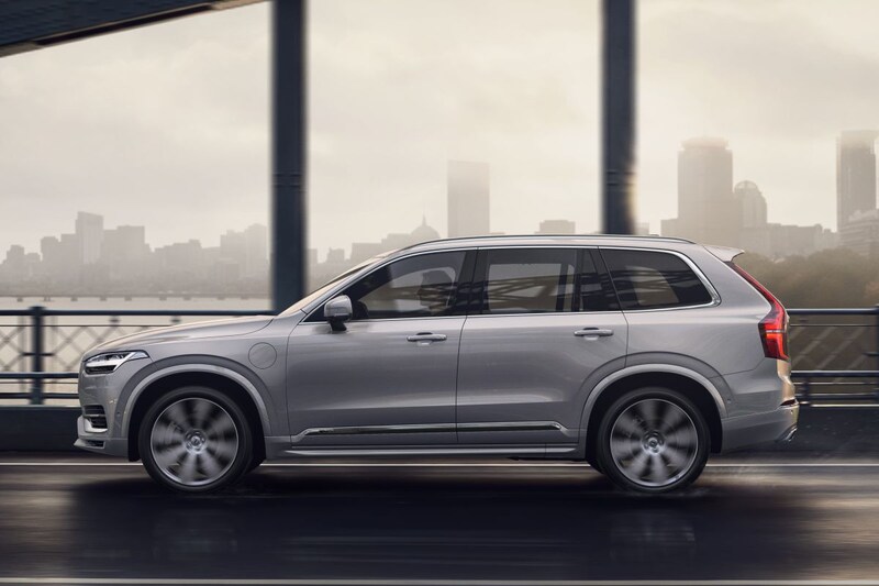 Volvo XC90 T5 AWD Momentum Pro prijs en specificaties