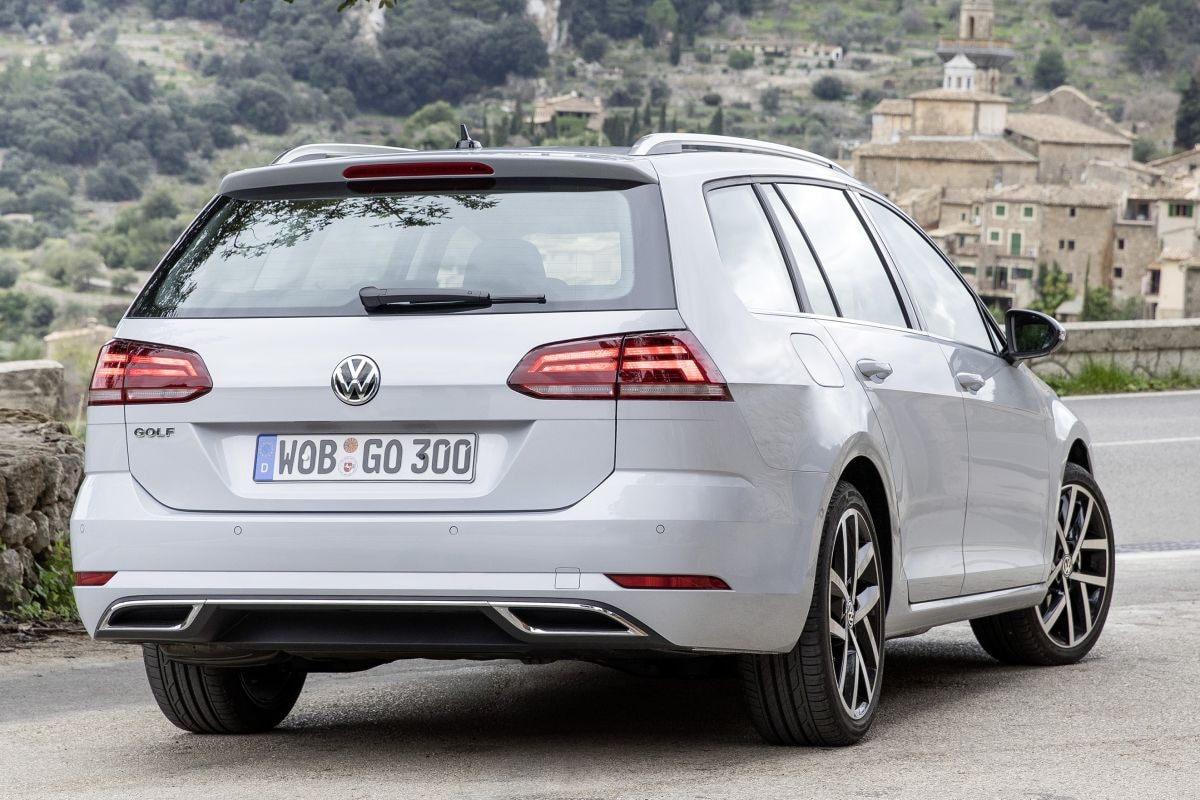 Volkswagen Golf Variant 1.5 TSI 150pk Highline (2019) review