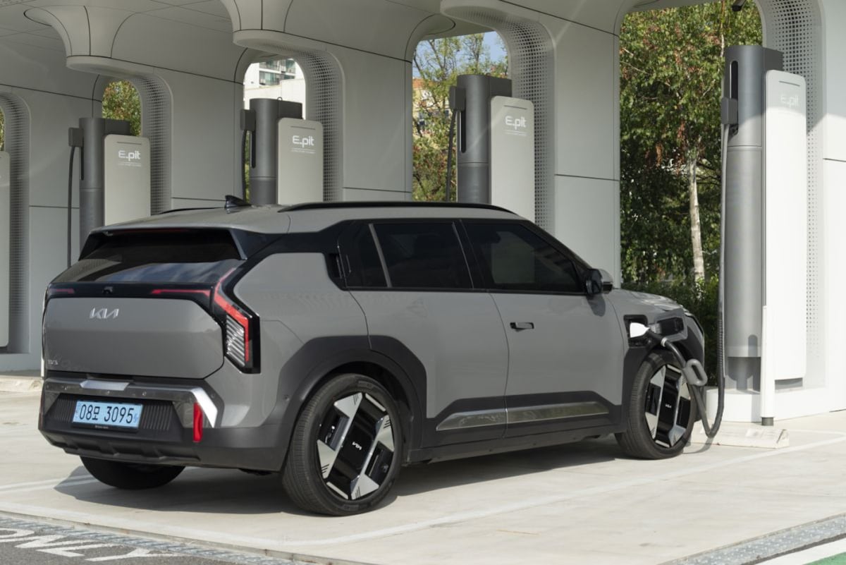 Kia EV3 81.4 kWh Air prijs en specificaties - AutoWeek