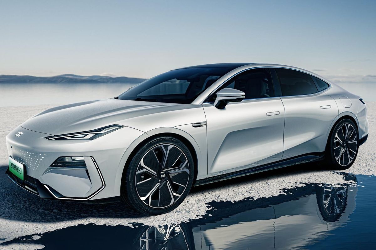 De nieuwste elektrische sedan van Volvo's moederbedrijf - Geely