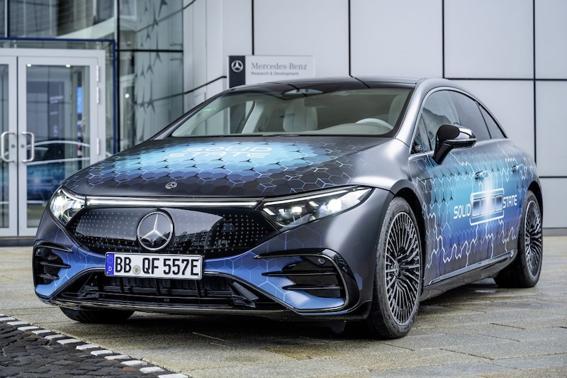 Mercedes-Benz EQS met solid-state accu en dik 1.000 km bereik de weg
