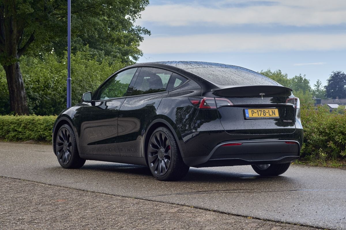 Test: Tesla Model Y Performance - AutoWeek