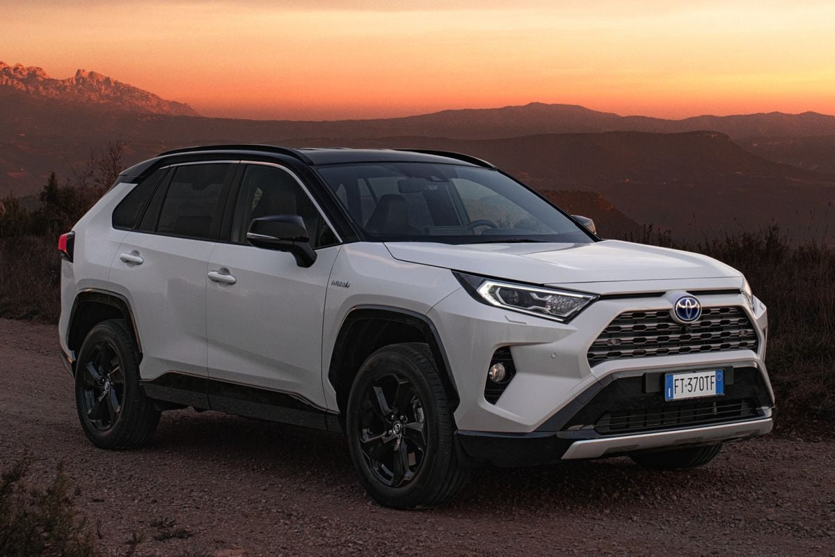 Toyota RAV4 2.5 Plug-in Hybrid 300 AWD GR Sport prijs en specificaties