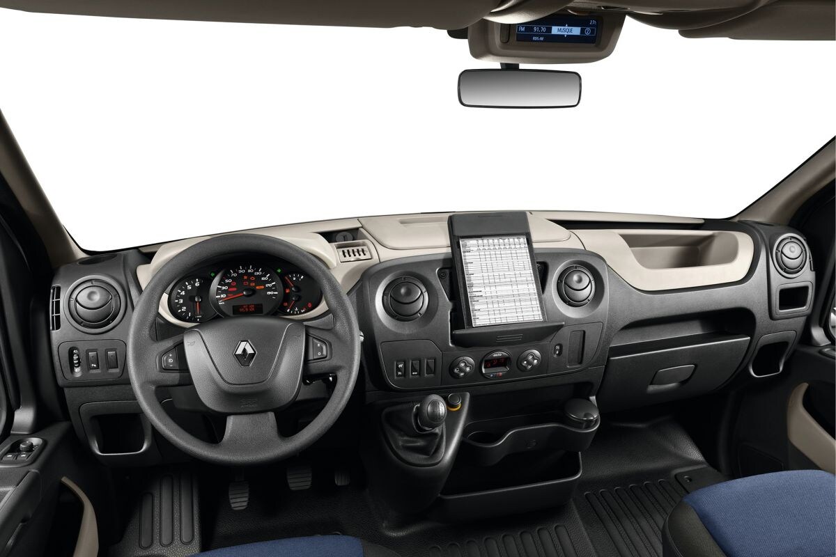 Facelift Friday: Renault Master - AutoWeek