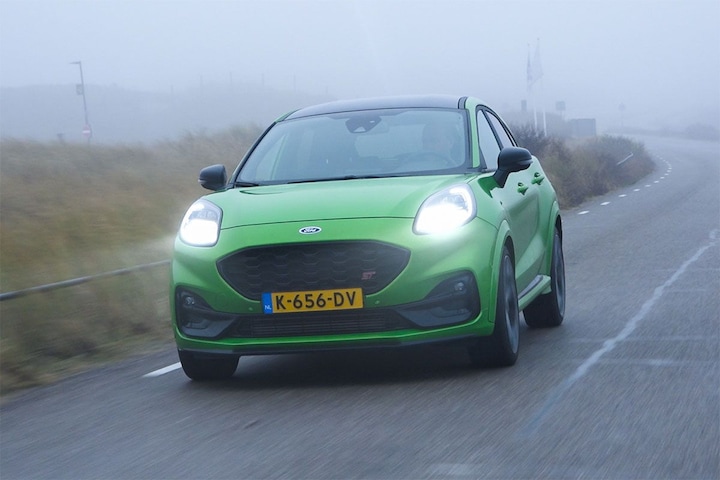 Eindejaarsvideo - Stéphan - Ford Puma ST - AutoWeek