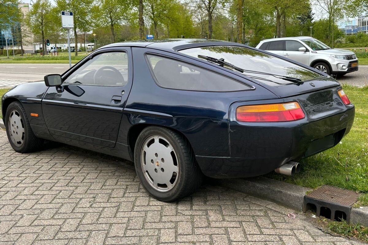 This Porsche 928 looks newer than it is - In the Wild - Techzle