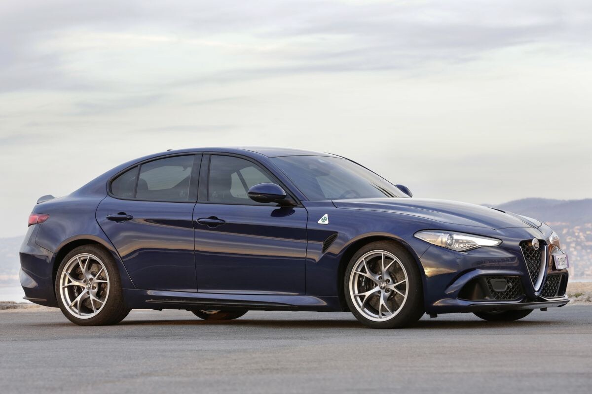 Alfa Romeo Giulia 2 9 V6 Quadrifoglio 2016 Review