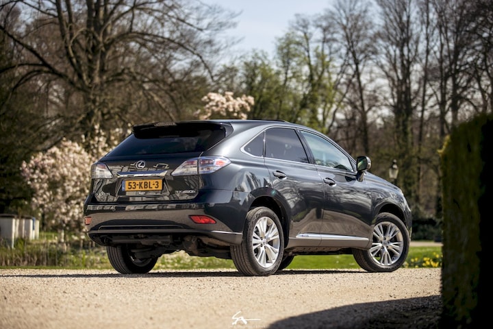 Lexus RX 450h Executive (2009) review - AutoWeek