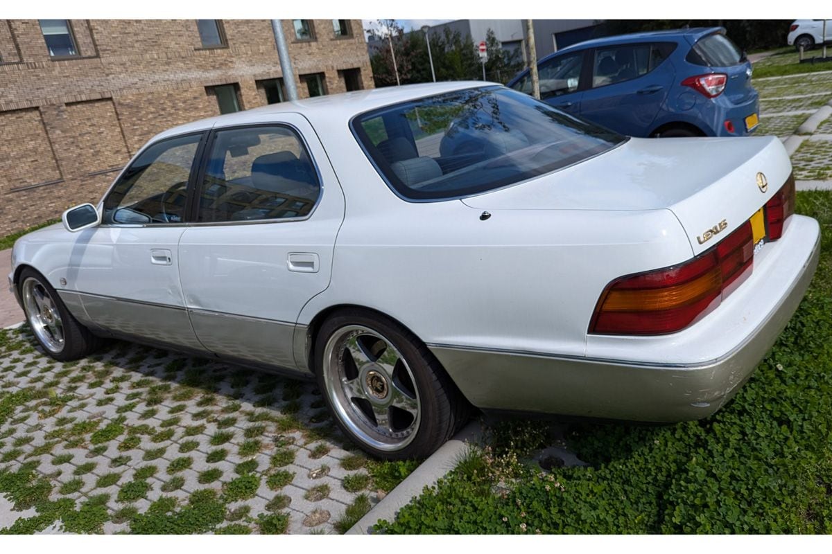 Deze Lexus LS 400 legt het accent op 'US' - In het Wild