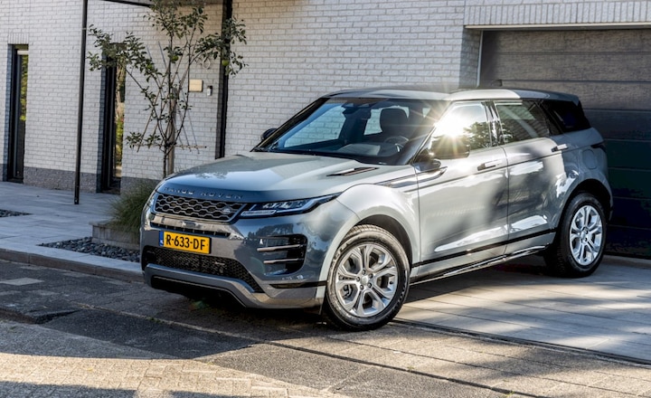 Land Rover Range Rover Evoque P300e AWD R-Dynamic (2022) review