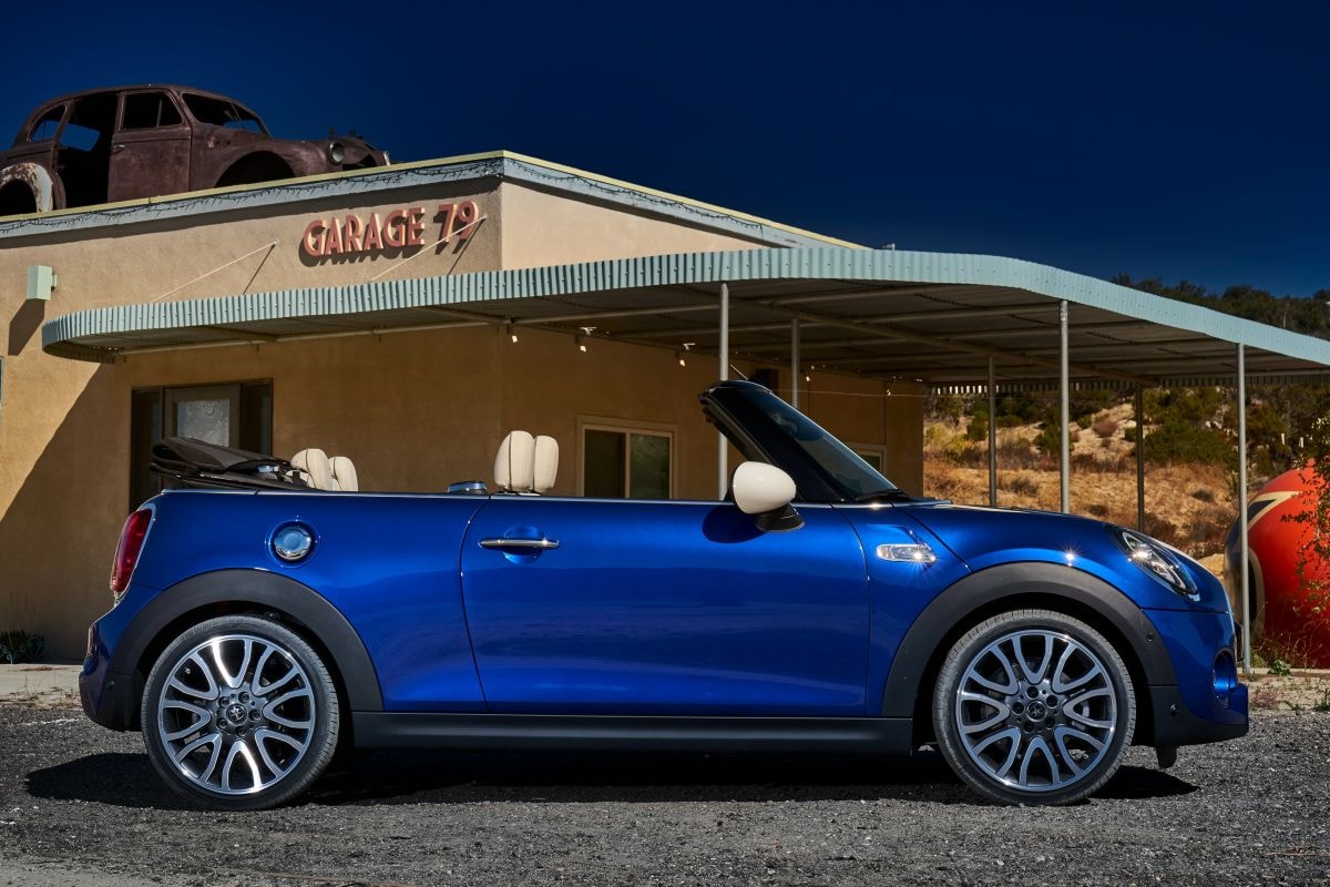 Mini Cabrio Cooper (2019) review - AutoWeek