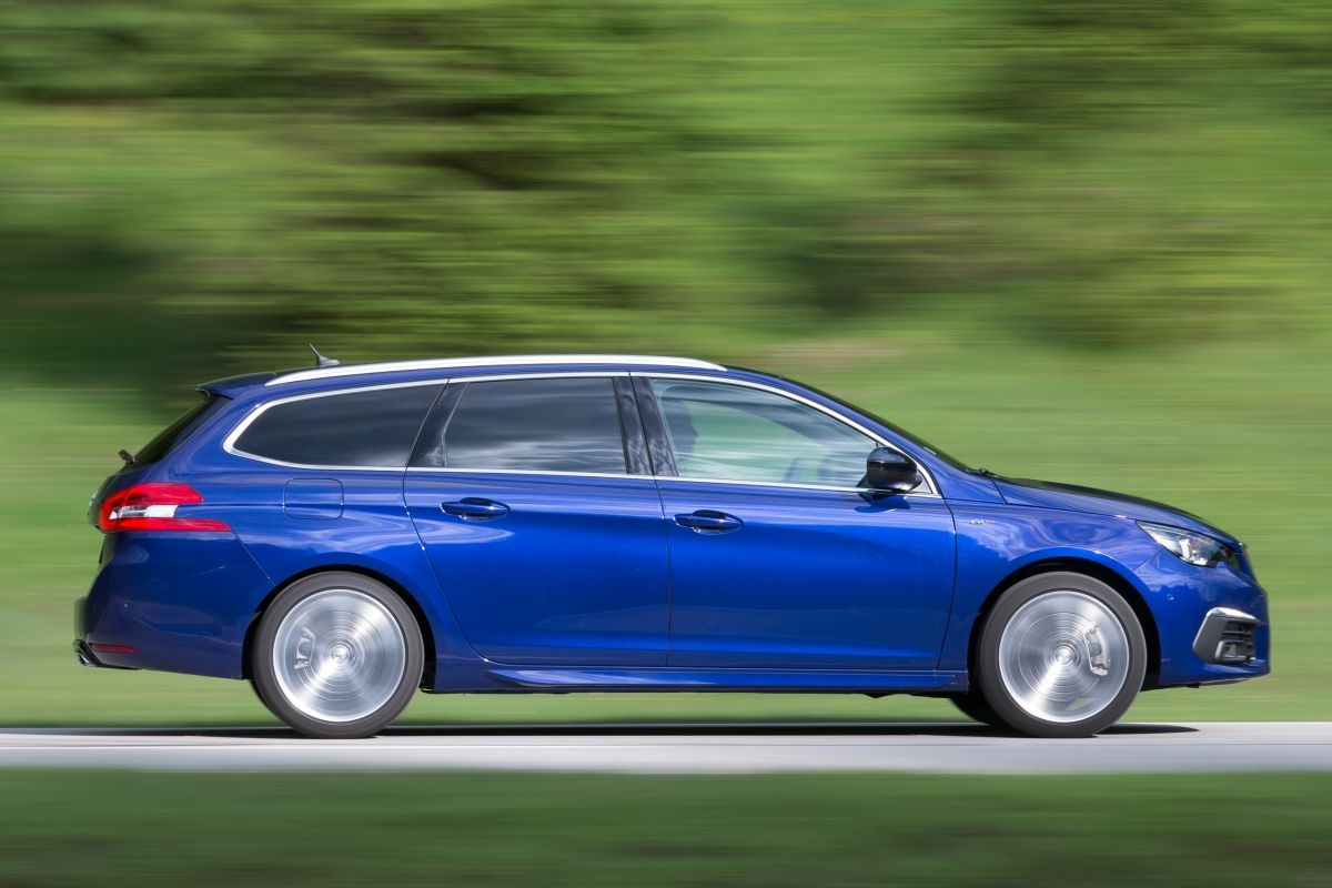 Peugeot 308 SW GT-line 1.2 PureTech 130 (2019) review