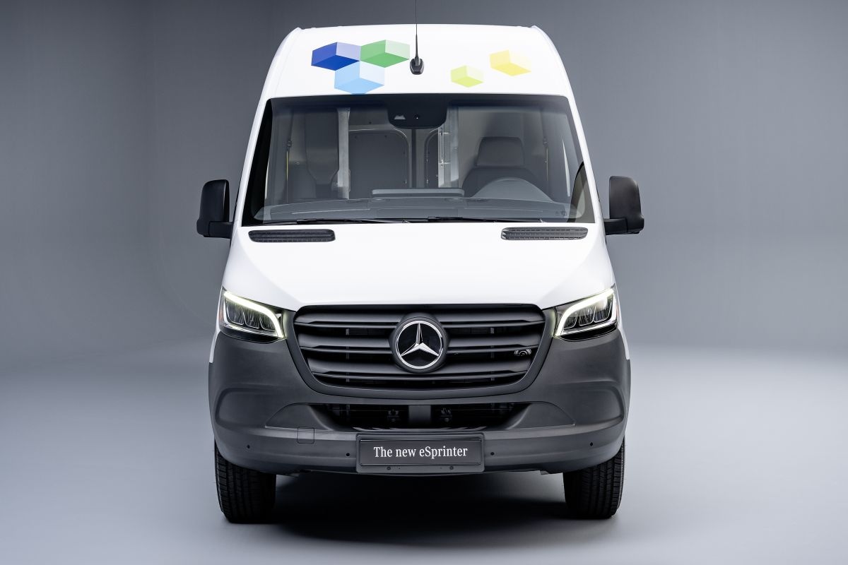 Mercedes-Benz eSprinter: 113 kWh accu, 400 kilometer bereik - AutoWeek