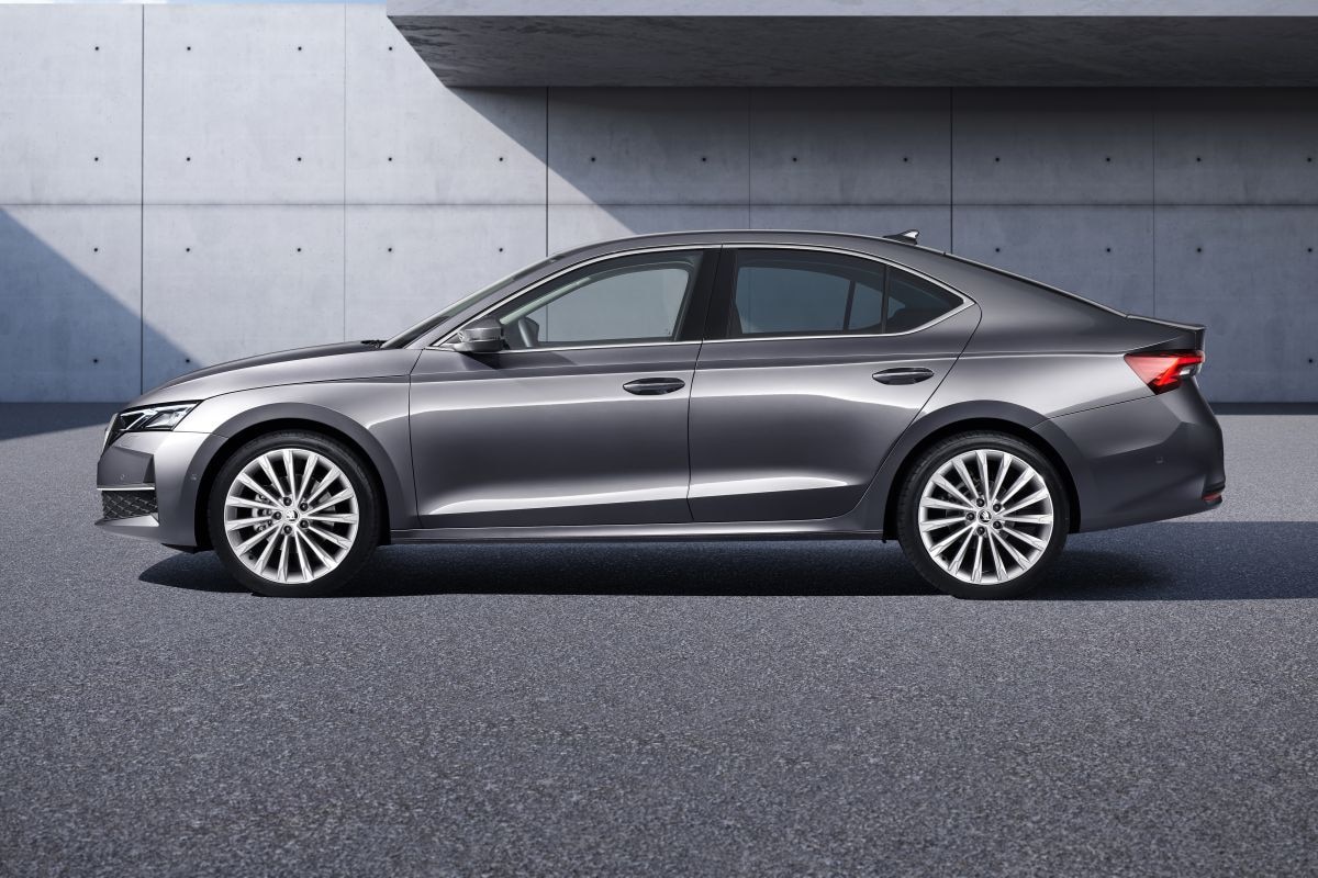 Vernieuwde Skoda Octavia nu ook als hatchback te bestellen - AutoWeek