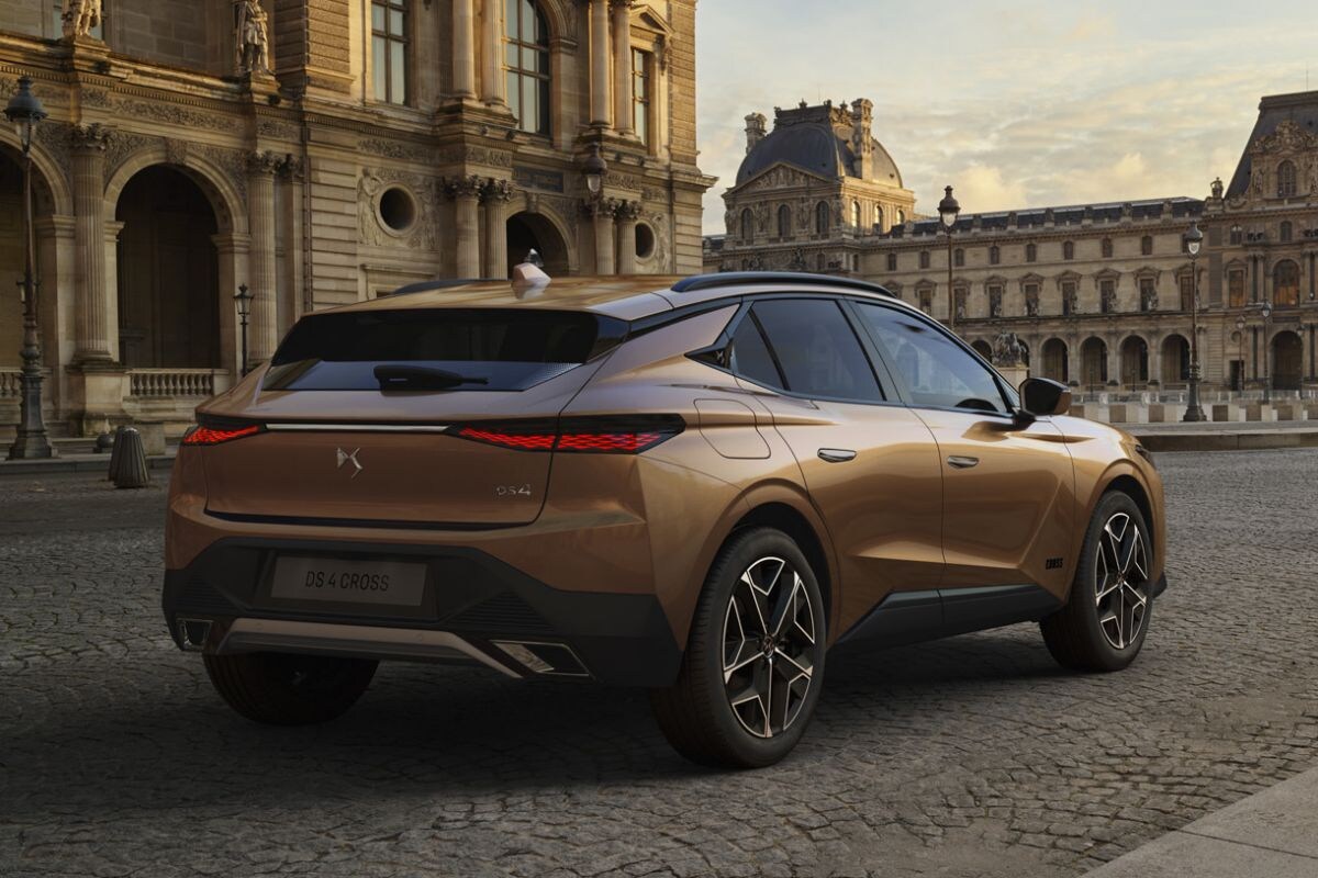 Nieuwe DS 4 en DS 4 Cross onthuld - AutoWeek