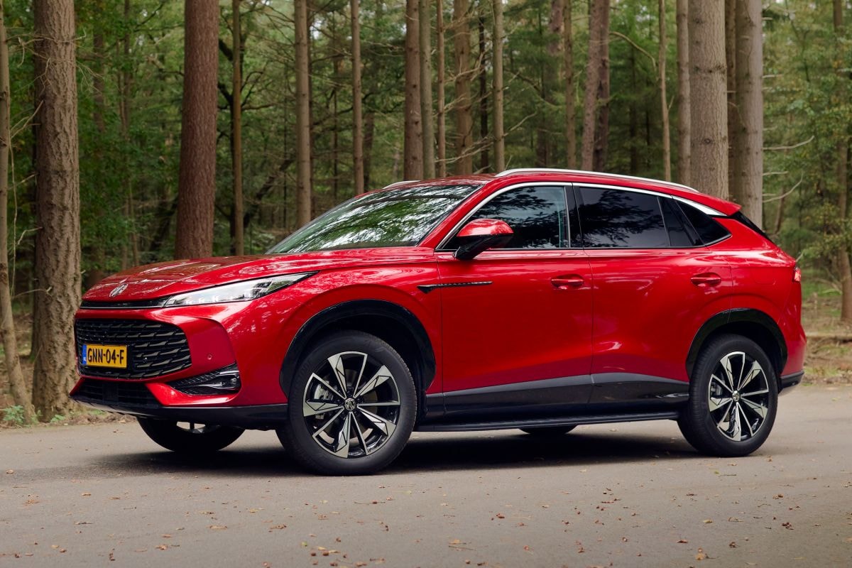 MG HS PHEV Luxury prijs en specificaties - AutoWeek